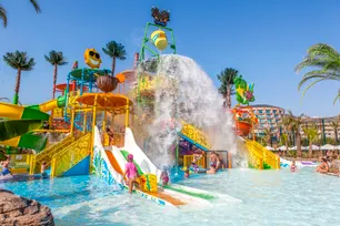 Boek Long Beach Resort Hotel & Spa (4,0*) in Turkije, Turkse Rivièra ...