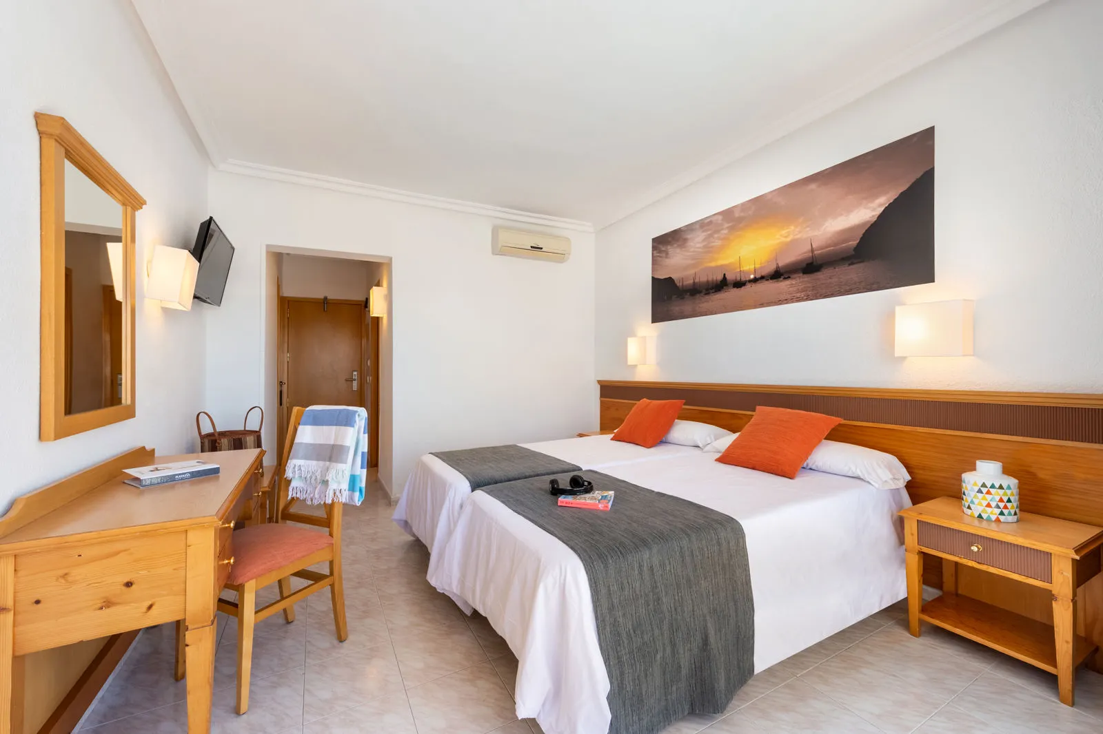 Réservez Hotel Vibra Mare Nostrum (3,0*) en Espagne, Ibiza au meilleur prix avec Neckermann